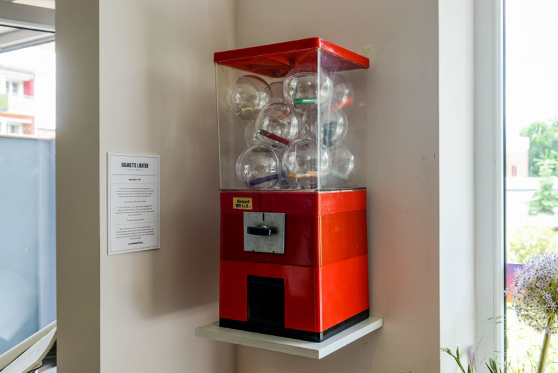 CIGARETTE LIGHTERS / VENDING MACHINE - Enter Art Foundation